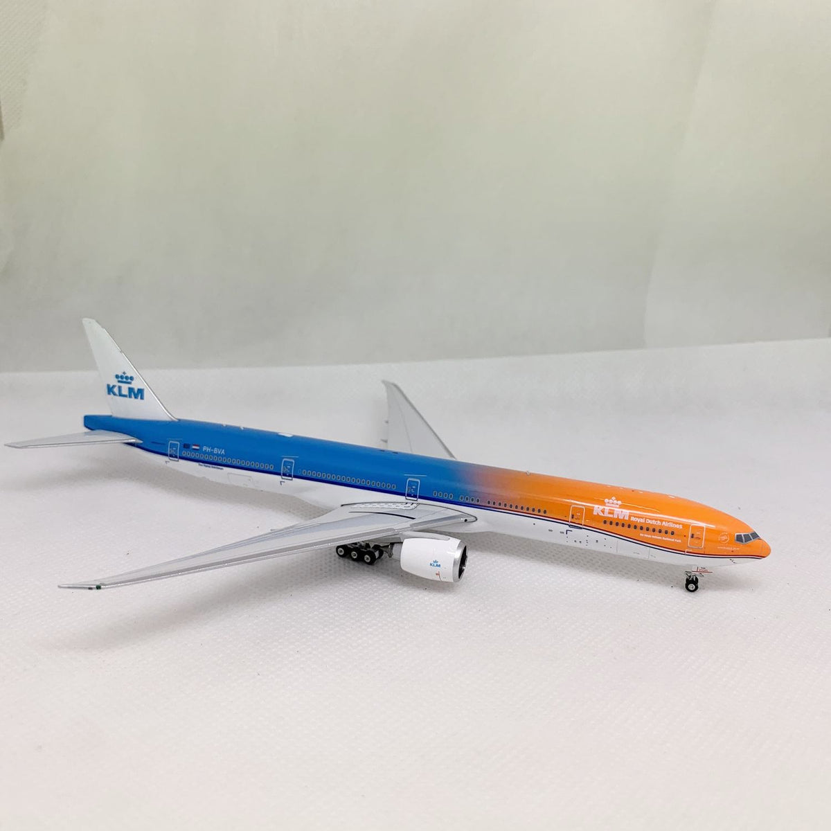 KLM B777-300ER PH-BVA Phoenix 1:400 – Diecastbird Plane Model Store