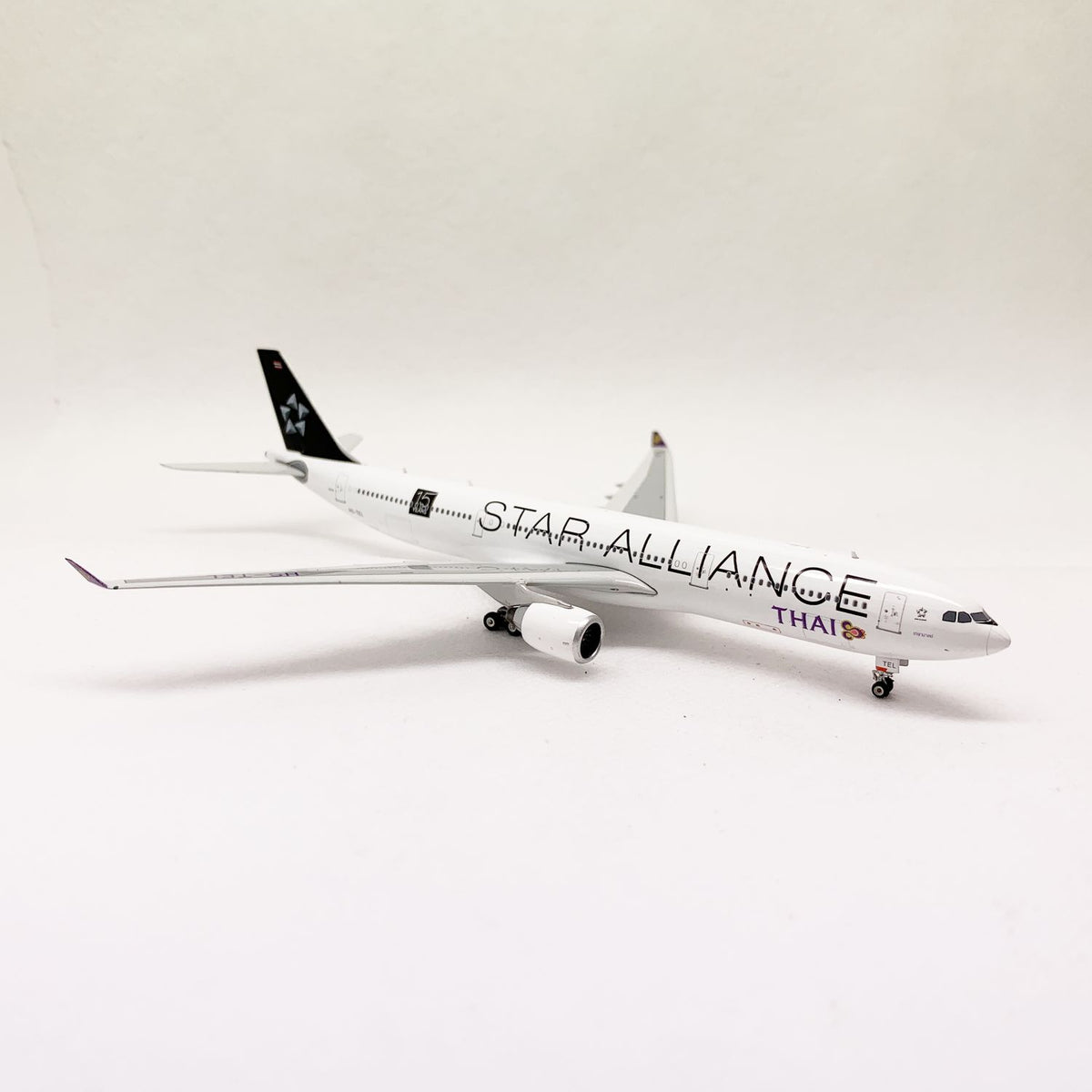 Thai Airways A330-300 Star Alliance HS-TEL Phoenix 1:400 – Diecastbird ...