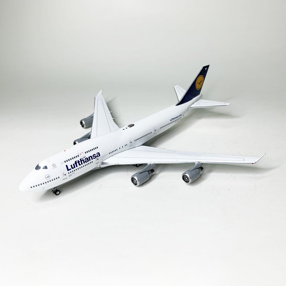 Lufthansa B747-400 D-ABVP Phoenix 1:400 – Diecastbird Plane Model Store
